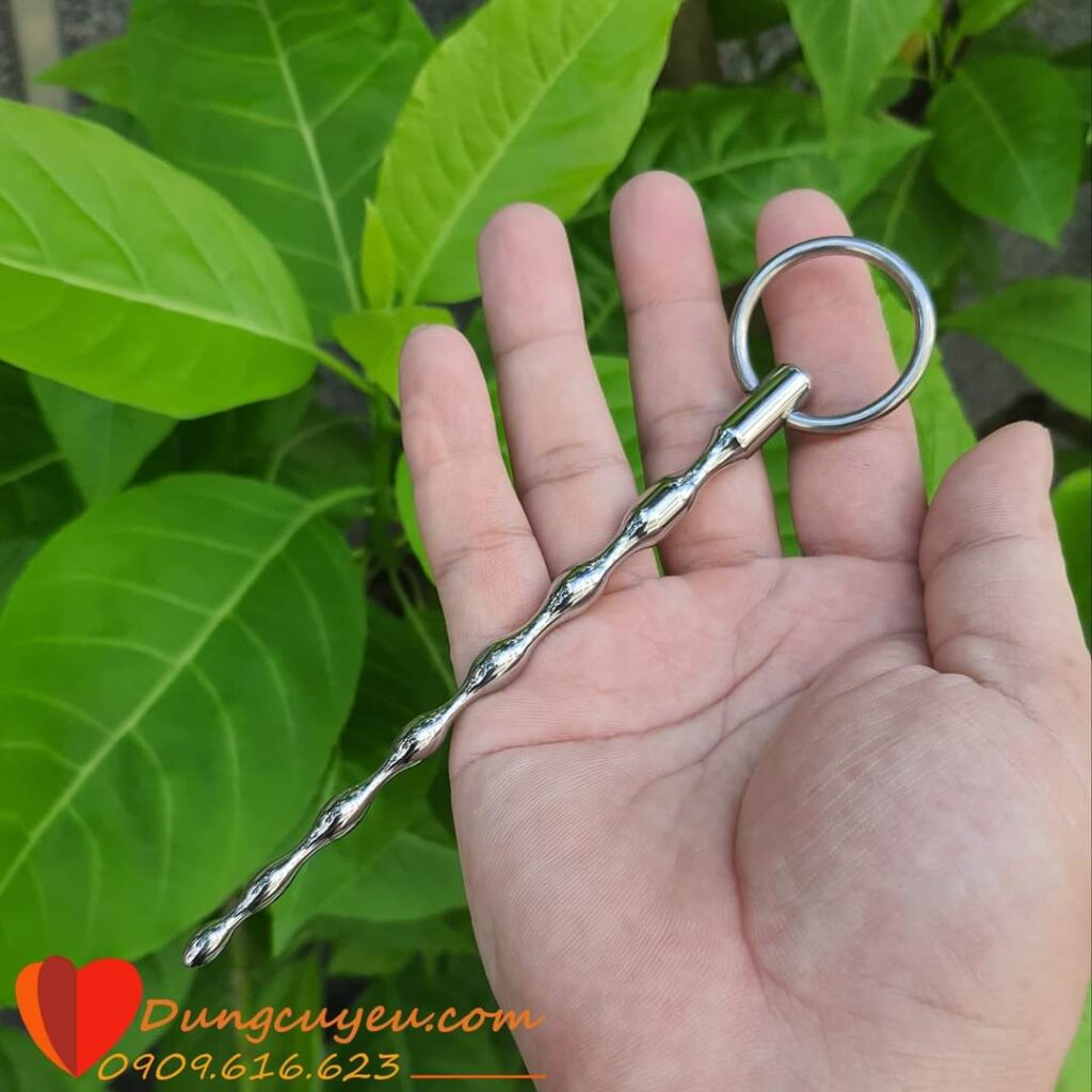 Thanh kích thích niệu đạo giúp bạn khám phá cảm giác la khi lên đỉnh